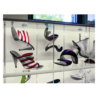 Custom Closet with LED Panels - Contemporain - Armoire et Dressing ...