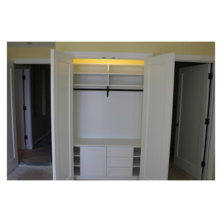 Custom Closets: Painted MDF - Modern - Closet - Chicago - by ...