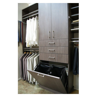 Grigio Modern Closet I SpaceManager Closets - Modern - Closet - Houston ...