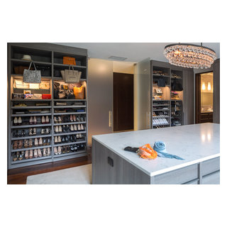 Her Dressing Room - Contemporary - Closet - DC Metro - by Sagart Studio ...