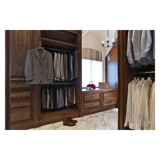 Walnut Walk In Closet - Traditional - Wardrobe - Toronto - by Jill ...