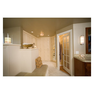 Madison Park Master Suite - Classique - Armoire et Dressing - Seattle ...