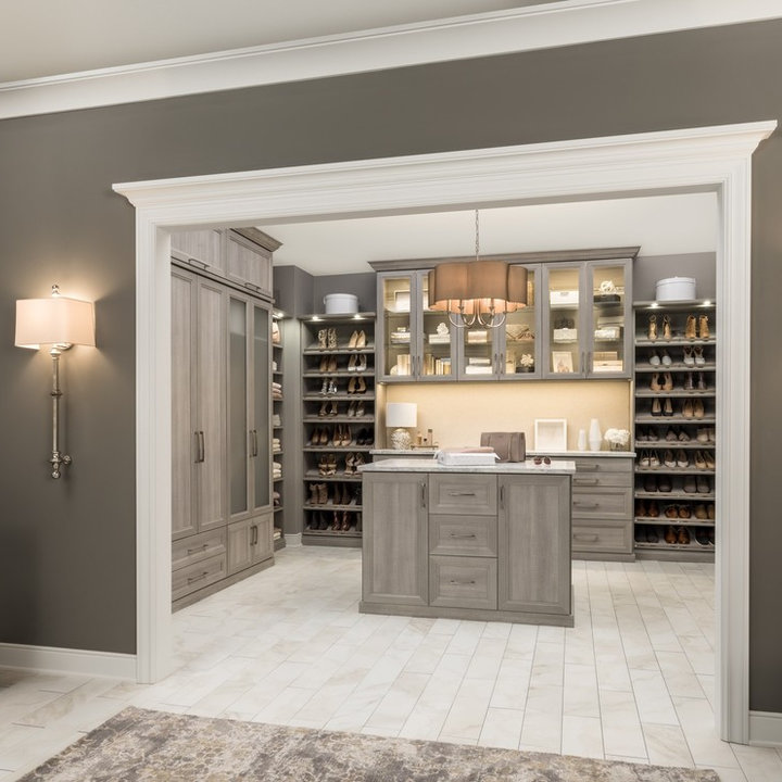 75 Modern Closet Ideas You'll Love - October, 2025 | Houzz