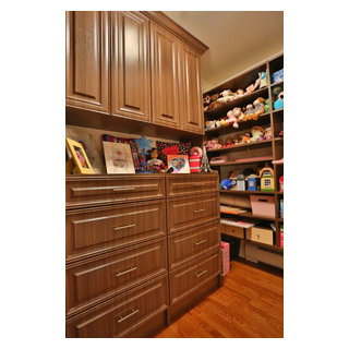 Milk Chocolate Walk In and Reach In - Traditional - Closet - Newark ...