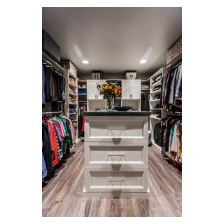 Modern Walk In Closet - Moderno - Armario - Filadelfia - de Closets by ...