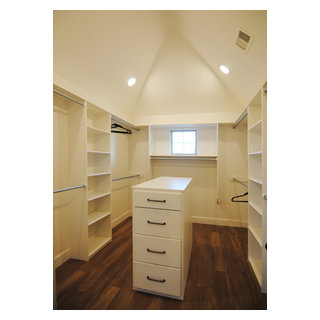 The Everly - Contemporary - Closet - Austin - by Ventura Homes | Houzz