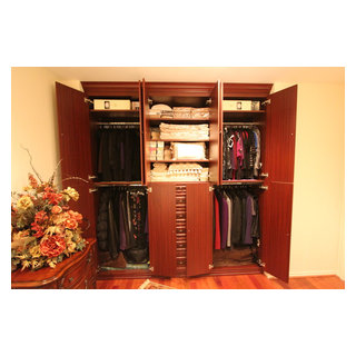 Thornton Built In Closet - Traditional - Closet - Dallas - by Techline ...