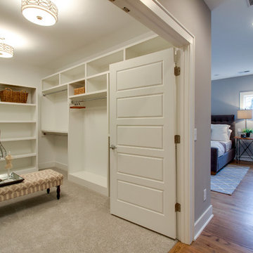 75 Traditional Dressing Room Ideas You'll Love - December, 2024 | Houzz