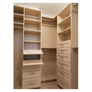 WALK-IN CLOSET DESIGNED AND INSTALLED IN JERSEY CITY - Modern - Closet ...