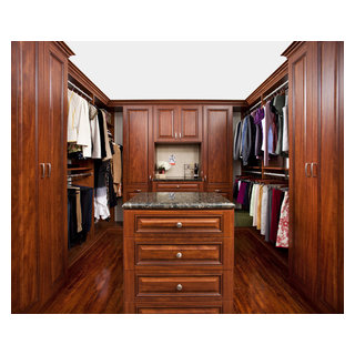 Walk-In Closet With Island Bench - Traditional - Closet - Philadelphia ...