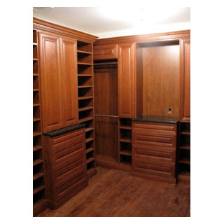 Walk-In Closets - Traditional - Closet - New York - by Closet Butler ...