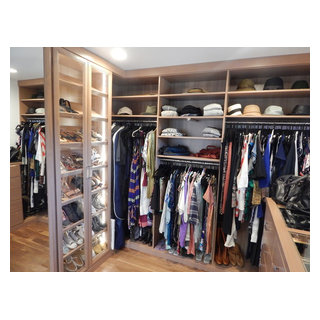 Walk In Display Closet - Contemporary - Wardrobe - Los Angeles - by ...