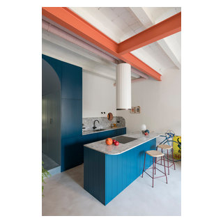 Font 6 Apartment - Industrial - Kitchen - Barcelona - by CaSA - Colombo ...
