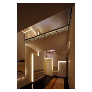 Neeraj and Jyoti Mittal - Contemporary - Hall - Bengaluru - by Fulcrum ...