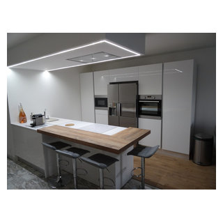 Cuisine Haut de gamme Ilot Laqué Bianco DIamante Snack Bois Rovere ...