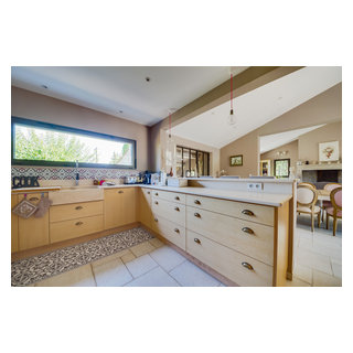 Rénovation complète et extension - Country - Kitchen - Marseille - by ...
