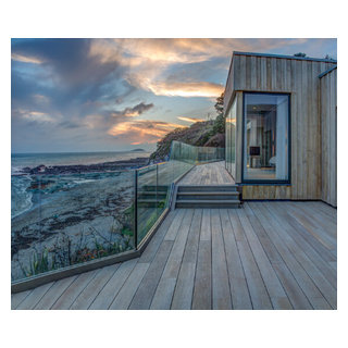 Aluminum Base Shoe Glass Railing - Modern - Deck - by Demax Staircase ...