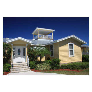 Beach Observation Deck - Beach Style - Deck - Orlando - by Armistead ...
