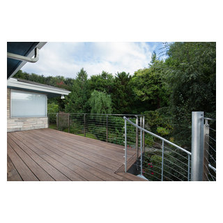 Blue Ridge Deck - Midcentury - Deck - Seattle - by Harjo Construction ...