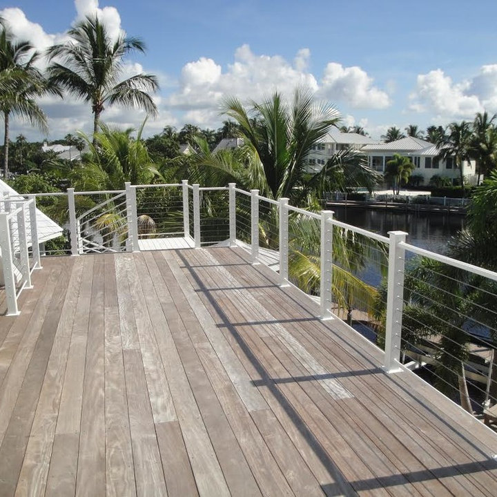 75 Cable Railing Deck Ideas You'll Love - October, 2025 | Houzz