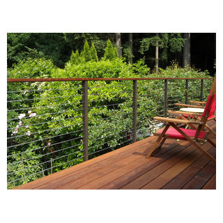 Cable Railings - Deck - Seattle - by Apex Railing Solutions | Houzz