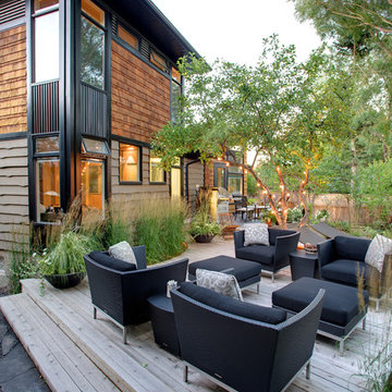Sloped Backyard Ideas - Photos & Ideas | Houzz