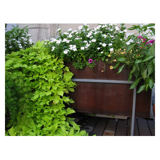 Corten Planter - Eclectic - Deck - Philadelphia - by Bill Curran Design ...
