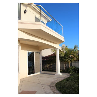 CR Laurence Railing - Méditerranéen - Terrasse en Bois - Orange County ...