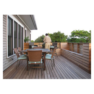 Custom made wood guard rail with integrated planters - Contemporary ...