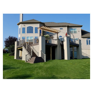 Multi-level deck supported by columns - Modern - Deck - Philadelphia ...