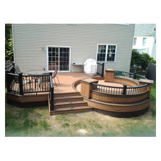 Custom Small Trex Deck with Black Rail and a Custom Built Bench ...