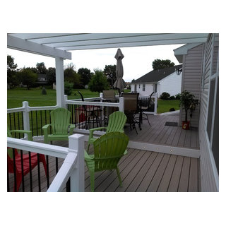 Custom TimberTech Deck with Vinyl pergola - Traditional - Deck ...
