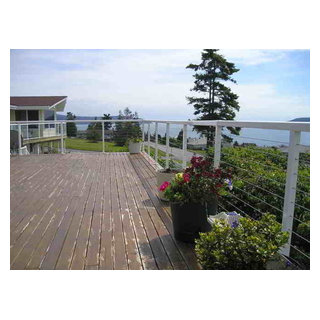 Deck, patio, porch, balcony cable railing - Modern - Deck - Las Vegas ...