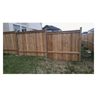 Floating Deck and Fence - Contemporáneo - Terraza y balcón - Ottawa ...