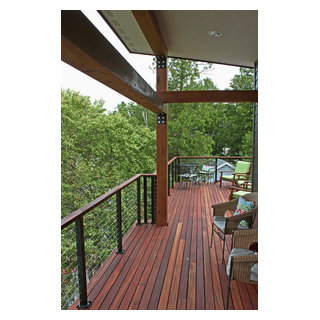Fort Atkinson, WI: Lake House Deck Railing - Modern - Deck - Seattle ...