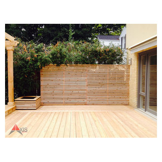 Horizontal Cedar Privacy Screen - Modern - Deck - Toronto - by User | Houzz