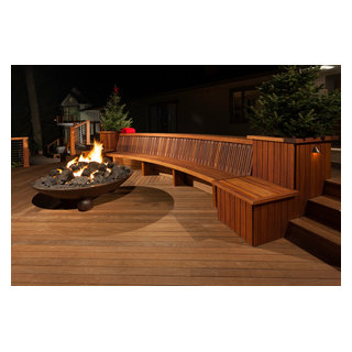 Ipe Deck Overlooking Manhattan (detail, with fire pit and built-in ...