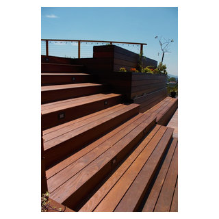IPE Split level deck with Lighted stairs and stainless steel cable ...