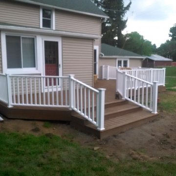 Composite Decking With Ada Ramp - Photos & Ideas | Houzz