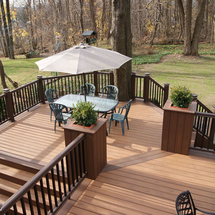 Deck Privacy Walls - Photos & Ideas | Houzz