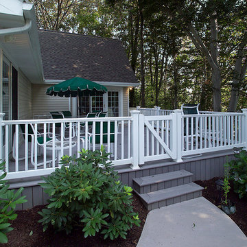 75 Farmhouse Deck Ideas You'll Love - September, 2025 | Houzz