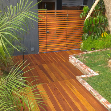 75 Mid-Century Modern Deck Ideas You'll Love - April, 2022 | Houzz