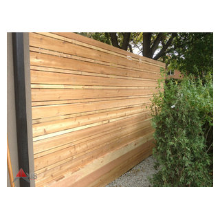 Modern Cedar Privacy Screen - Modern - Deck - Toronto - by Axis ...