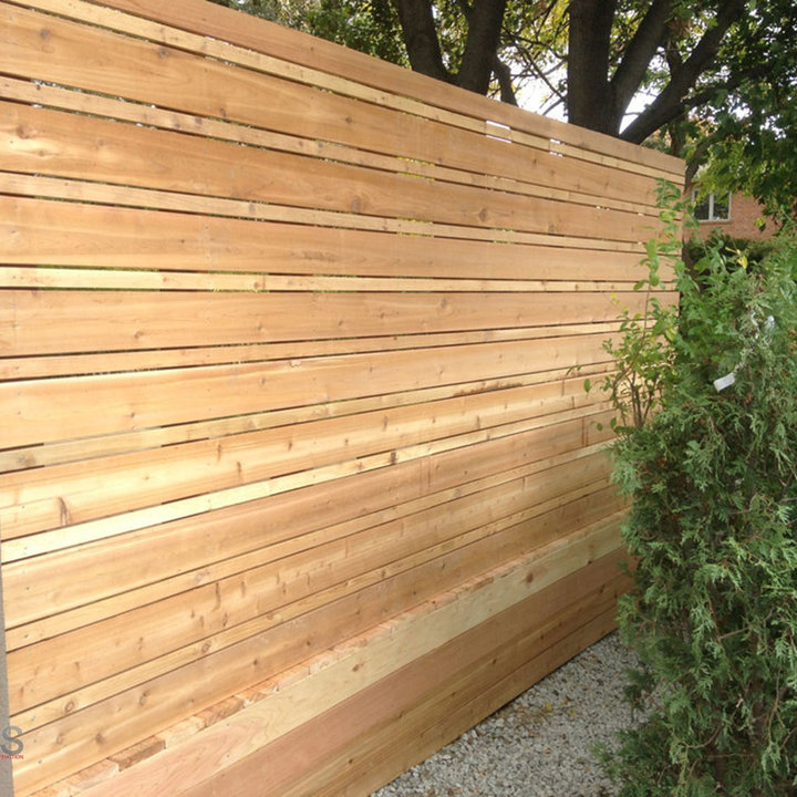 Cedar Privacy Screen - Photos & Ideas | Houzz