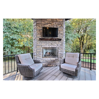 Outdoor Fireplace & Seating - The Genesis - Family Super Ranch ...