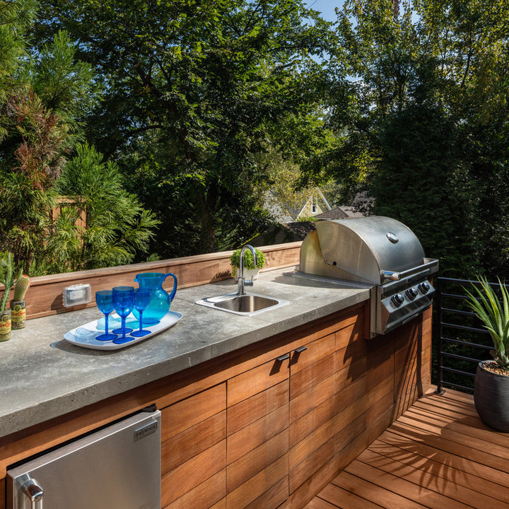 75 Most Popular 75 Beautiful Deck with an Outdoor Kitchen Ideas ...