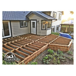 Raised Wooden Deck - Deck - Vancouver - by Pulsar Construction | Houzz