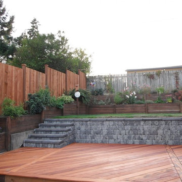 Deck Retaining Wall - Photos & Ideas | Houzz