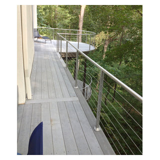 Round Tube Stainless Steel Cable Railing - Modern - Deck - Atlanta - by ...