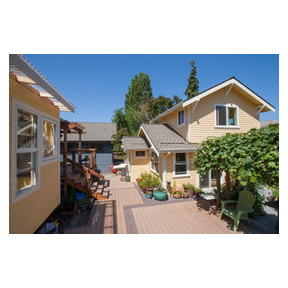 Seattle Backyard Cottage - Traditional - Deck - Seattle - by S2 ...